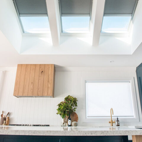 Flatroof Velux Skylight Binds - Solar Powered | Custom Skylights